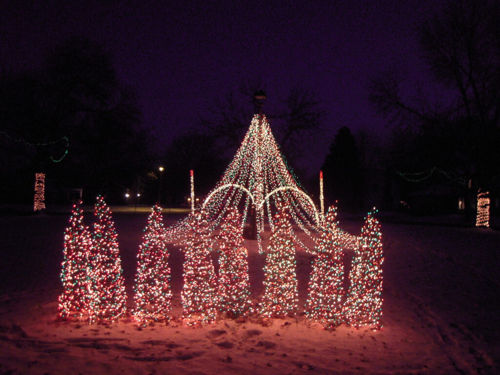 Manchester Lights - Holiday Light Display in IL 60563, USA