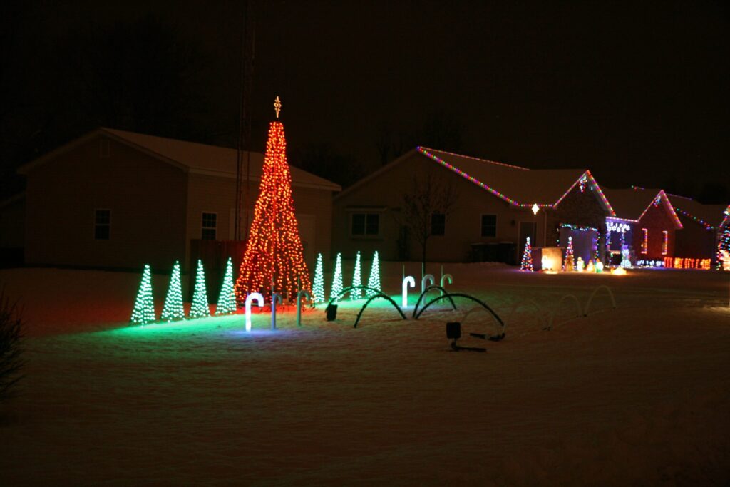 Christmas on the Compound - Holiday Light Display in IL 62062, United ...