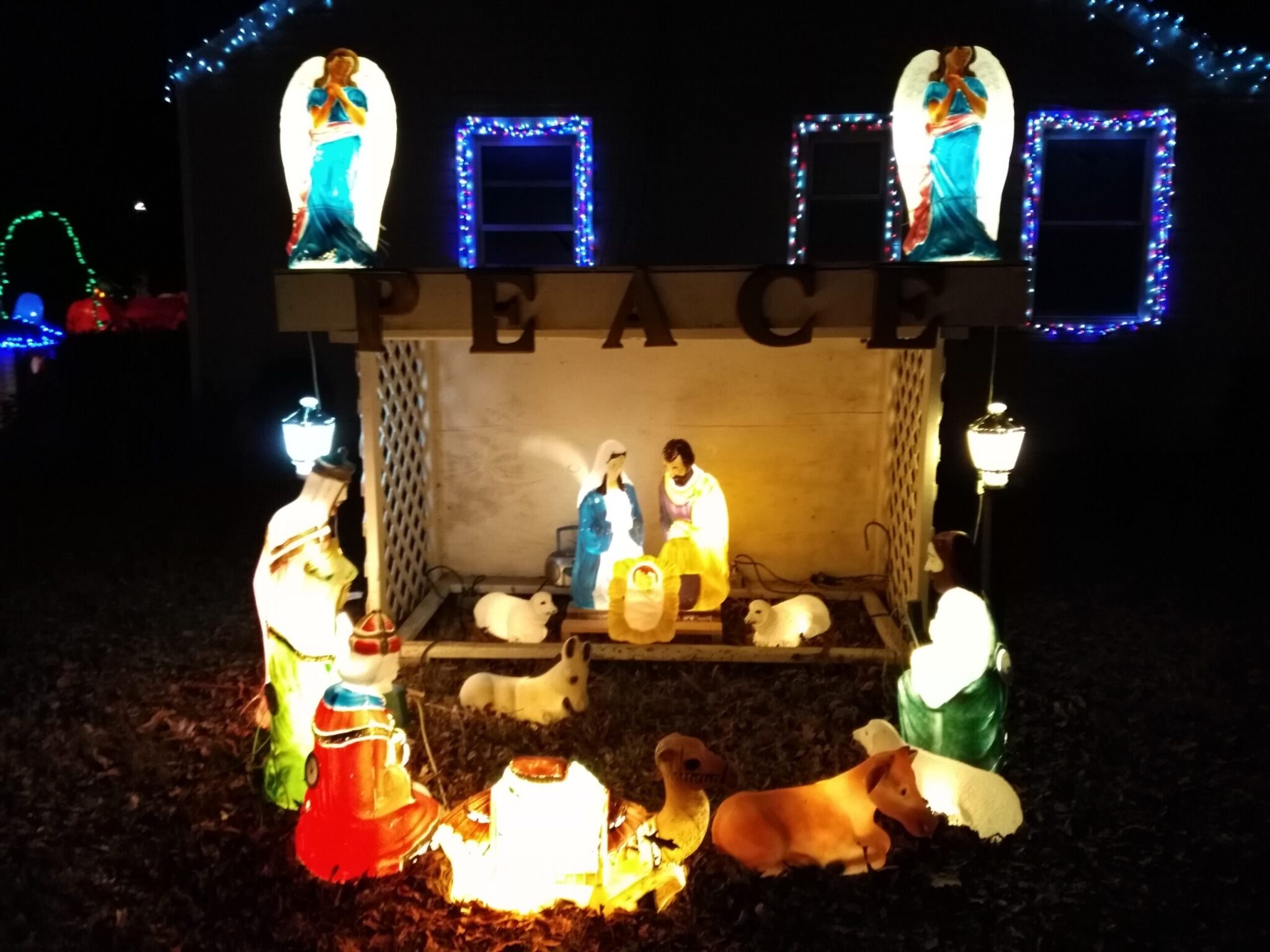 Simmons Christmas Light Shows - Holiday Light Display in AR 72301, USA